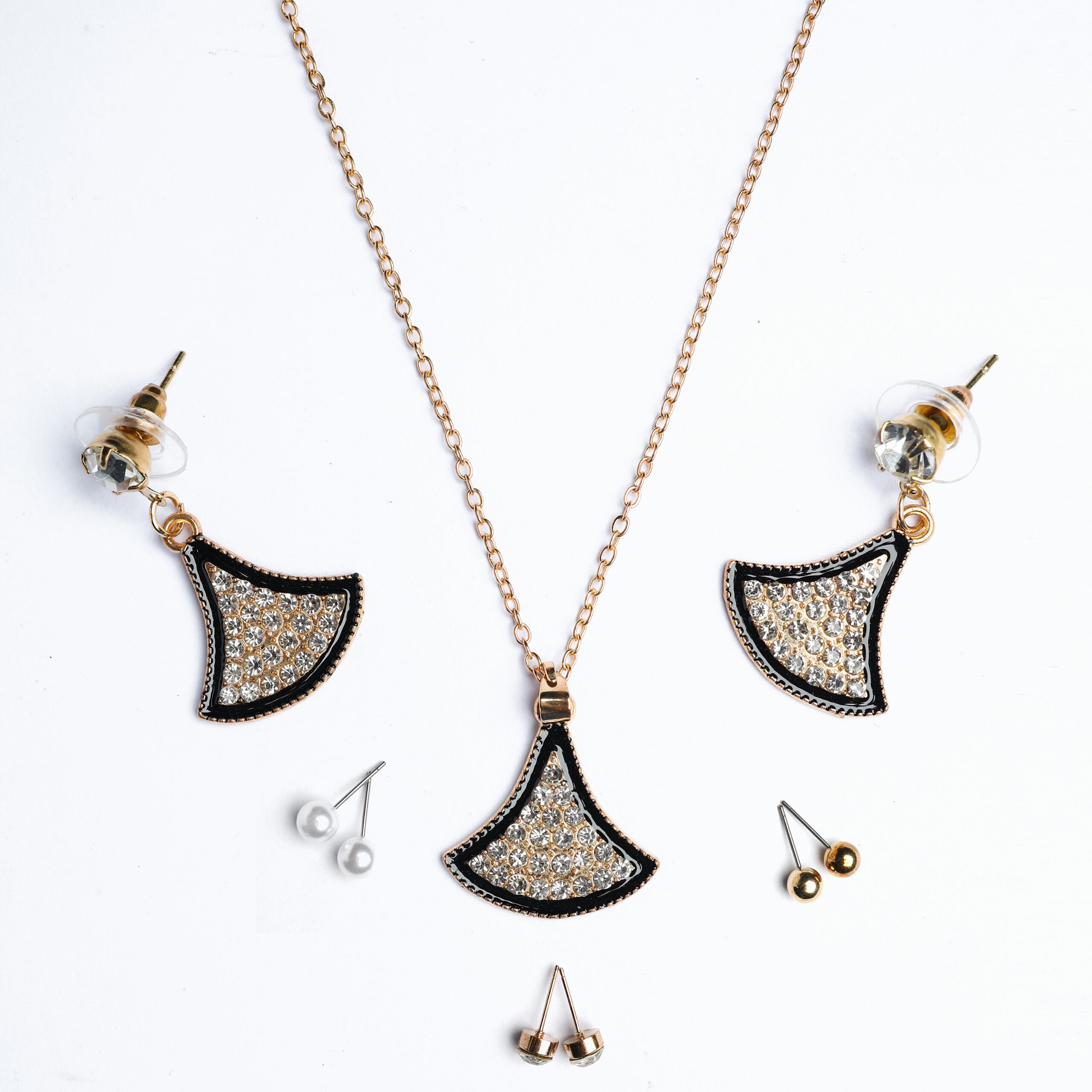 Antique Petal Curve Necklace Set – Jewlique